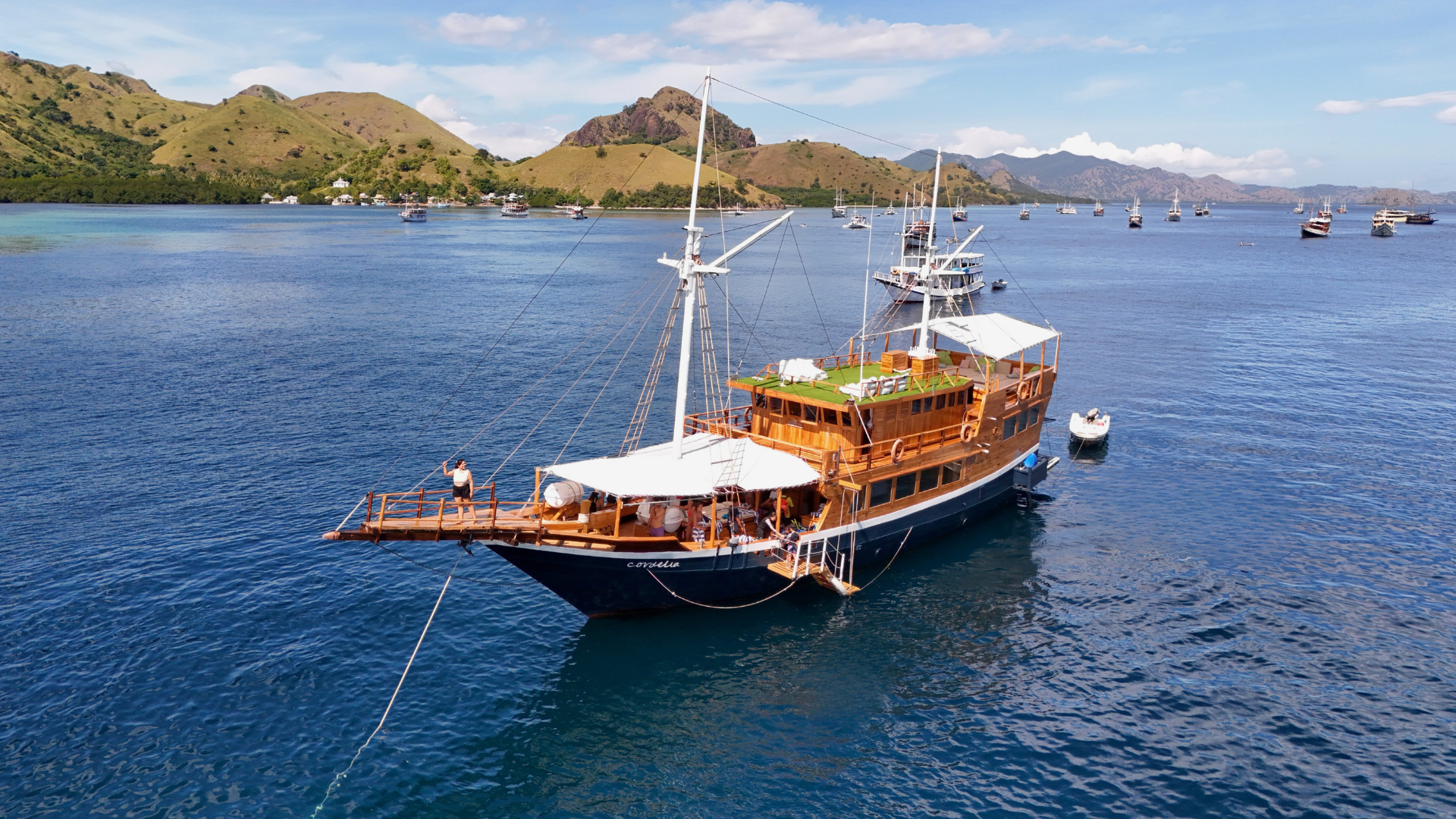Cordelia Shared Cruise Charter in Komodo | Hello Flores
